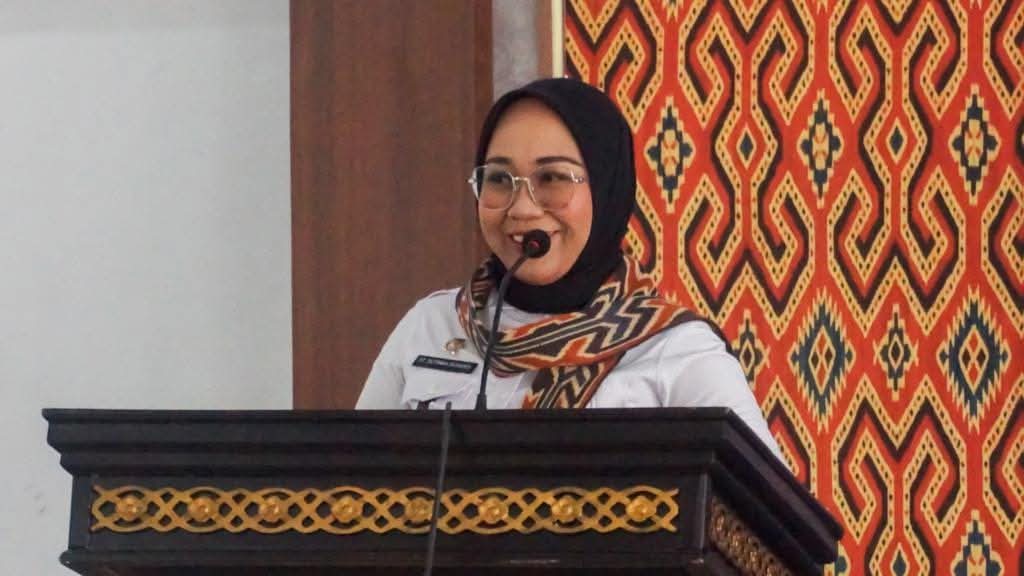 Hari Jadi ke 485 Tahun, Sutinah Harap Mamuju Semakin Maju - Editorial9.com